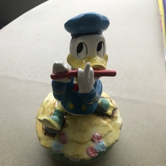 Schmid/Disney | Other | Vintage Schmid Disney Donald Duck Music Box ...